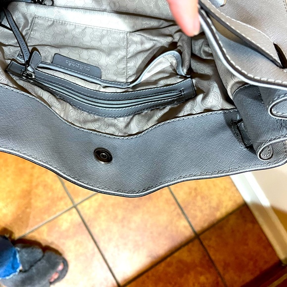 MICHAEL Michael Kors | Bags | Michael Kors Hamilton Grey Saffiano ...